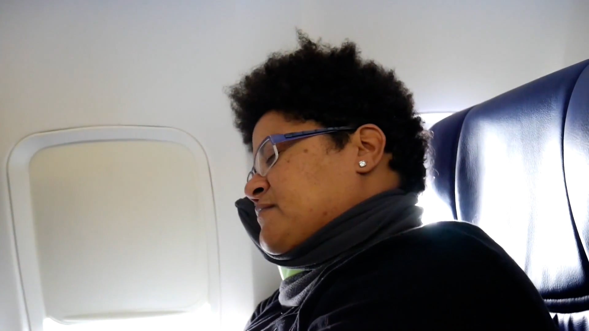 Trtl Travel Cool Neck Pillow | Travel Neck Pillow | Airplane Pillow ...